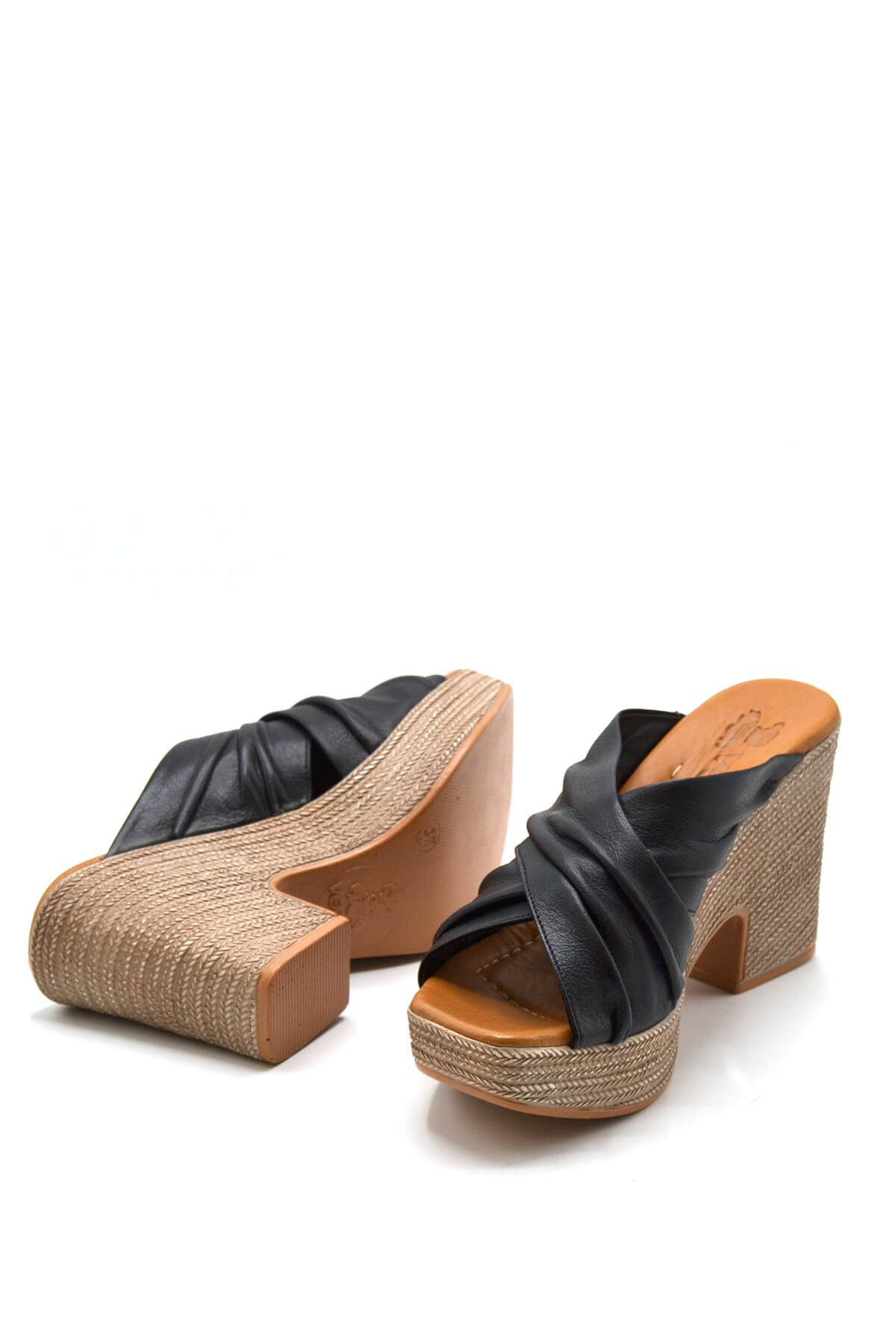 Venüs Ayakkabı Fabrika Satış Mağazası